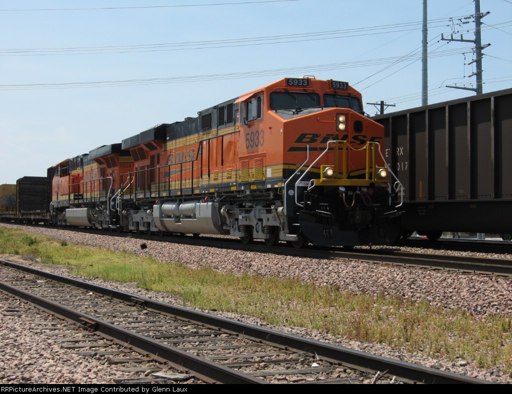 BNSF 5933